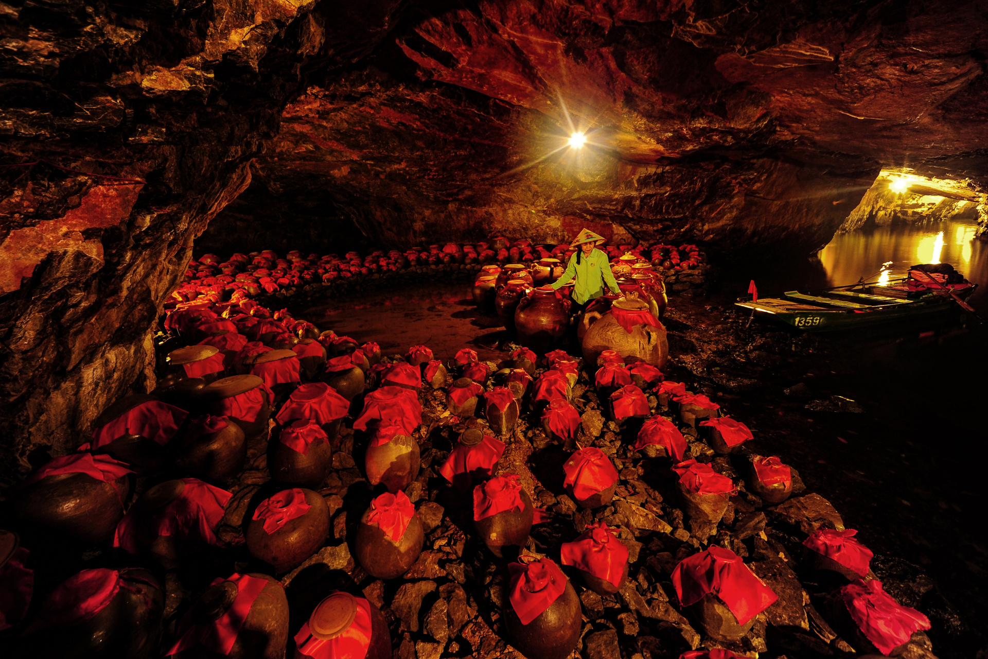 Explore Trang An’s Most Beautiful Caves: Dot Cave & Nau Ruou Cave